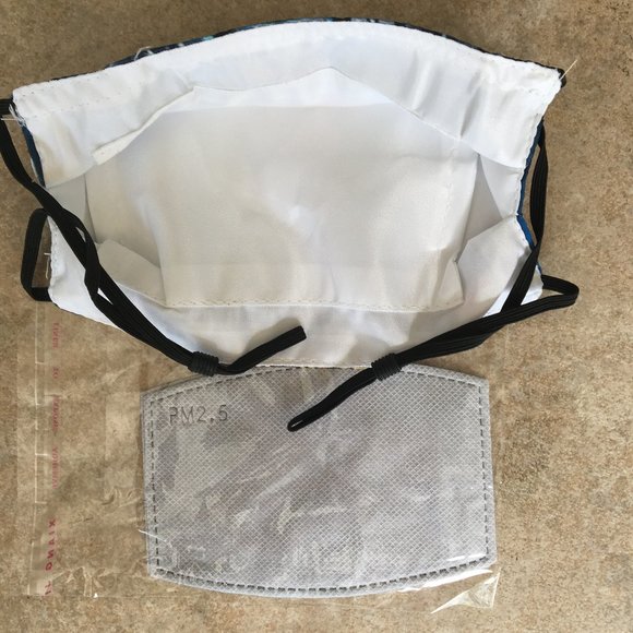 Hello Kitty | Accessories | Hello Kitty Toastie Mask Double Layer W ...